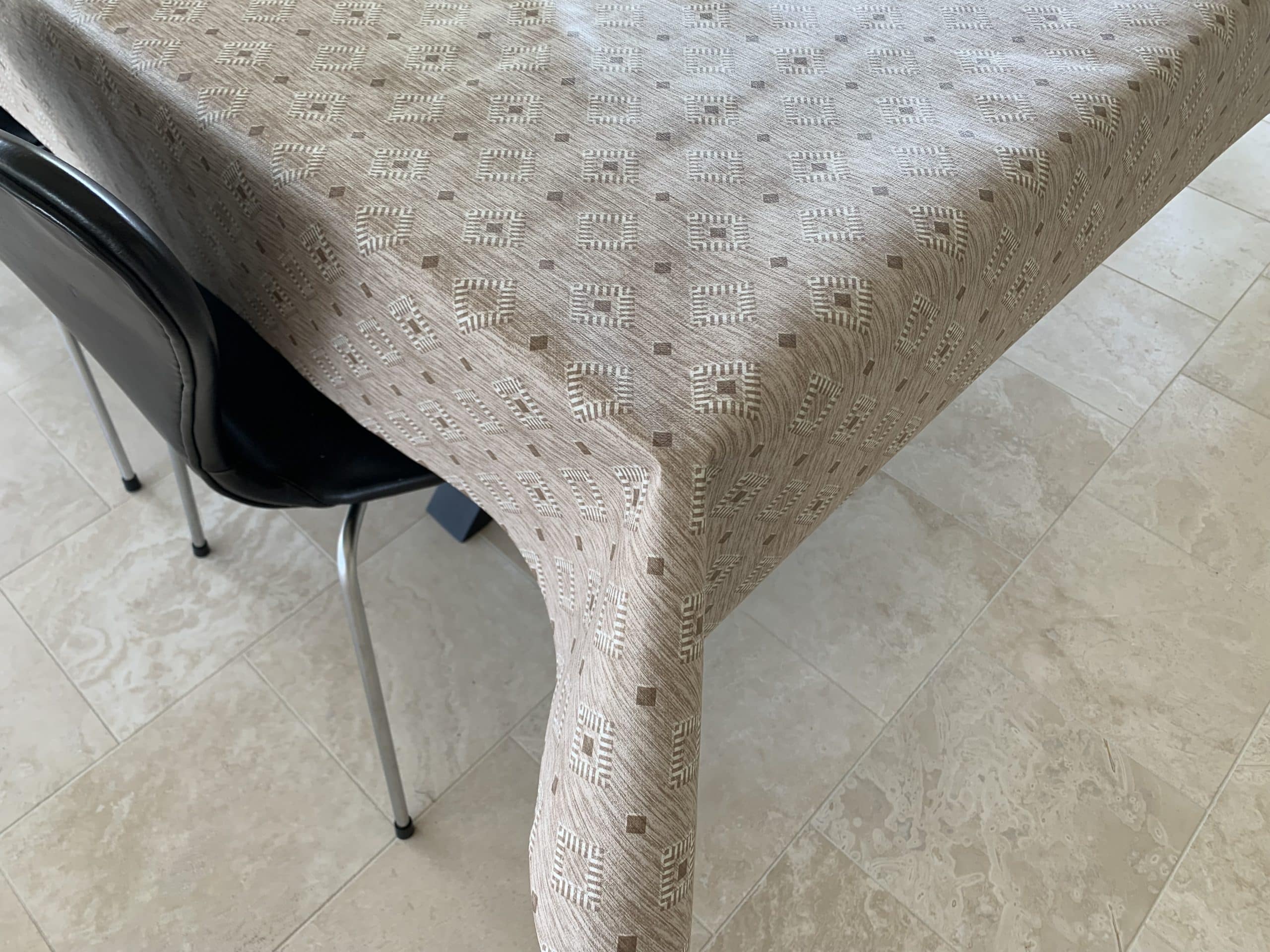 Voksdug Beige med firkanter, struktureret 140 cm, N1169-1 – Munketex
